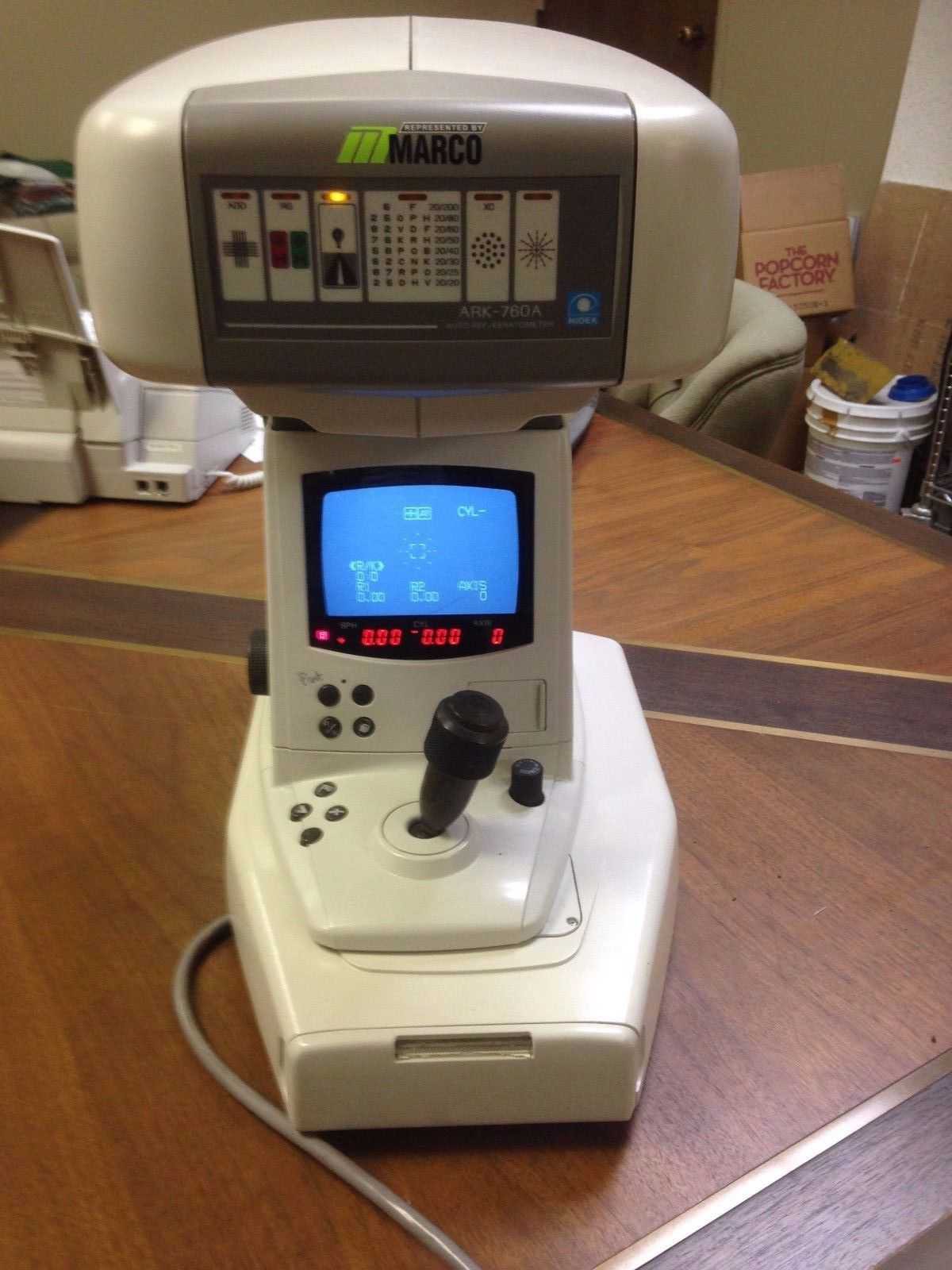Nidek 760A Autorefractor Keratometer – MediTech Medical Equipment Shop